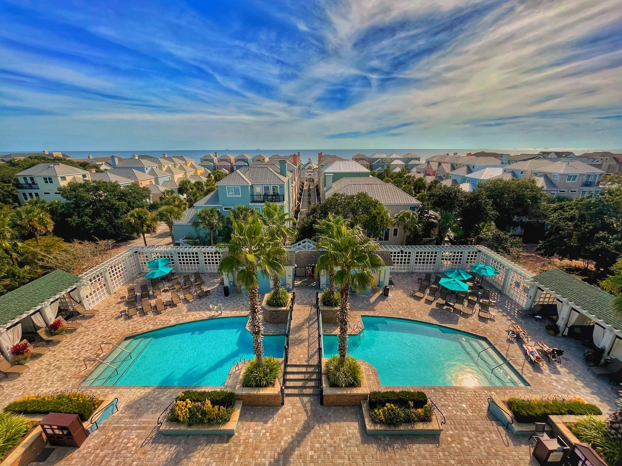 Boardwalk Inn Pool Deck Relaxed Coastal Setting | Wild Dunes